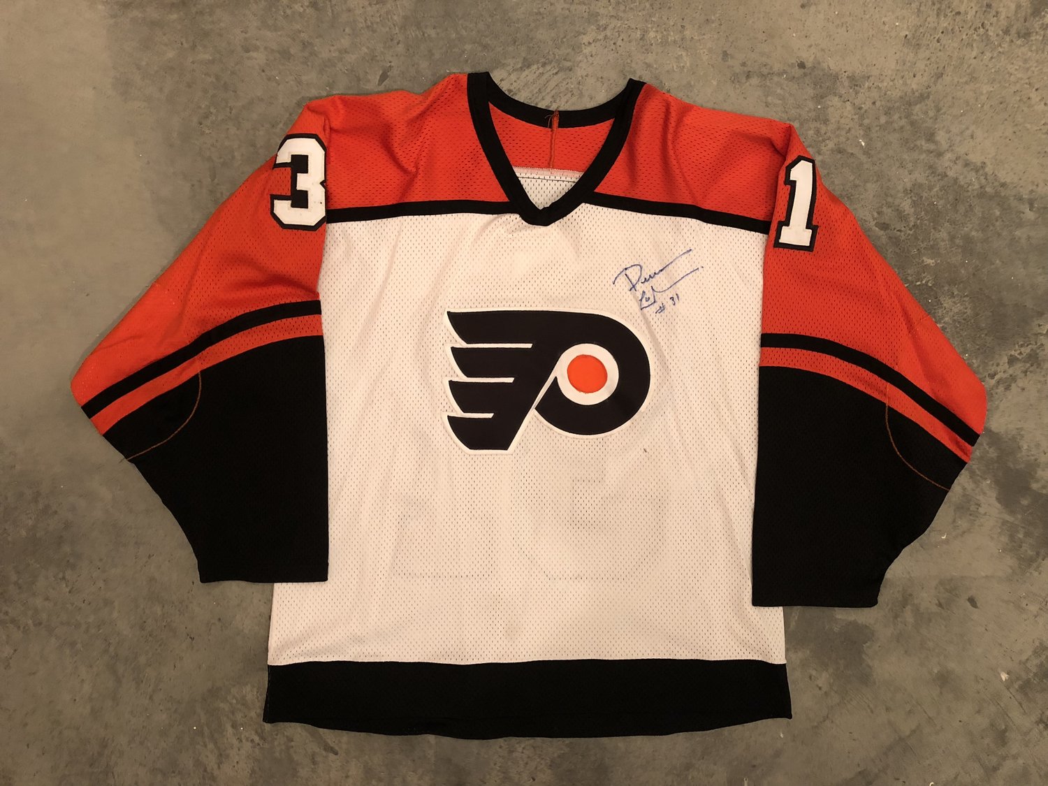 Philadelphia Flyers 1983-84 Jerseys